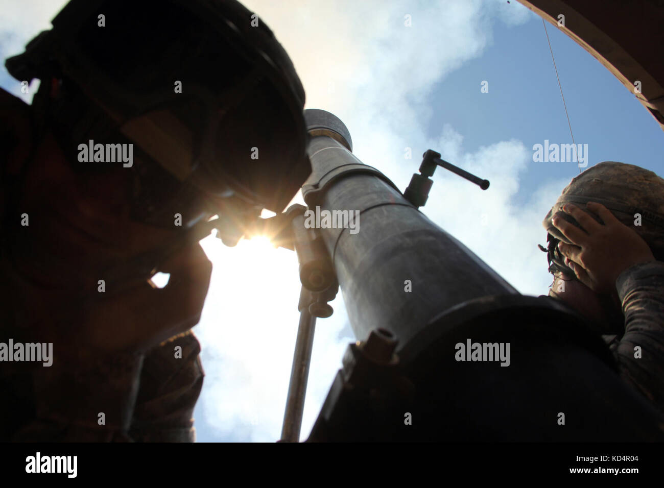 U.S. Army Soldiers with the Mortar Platoon of Headquarters and ...