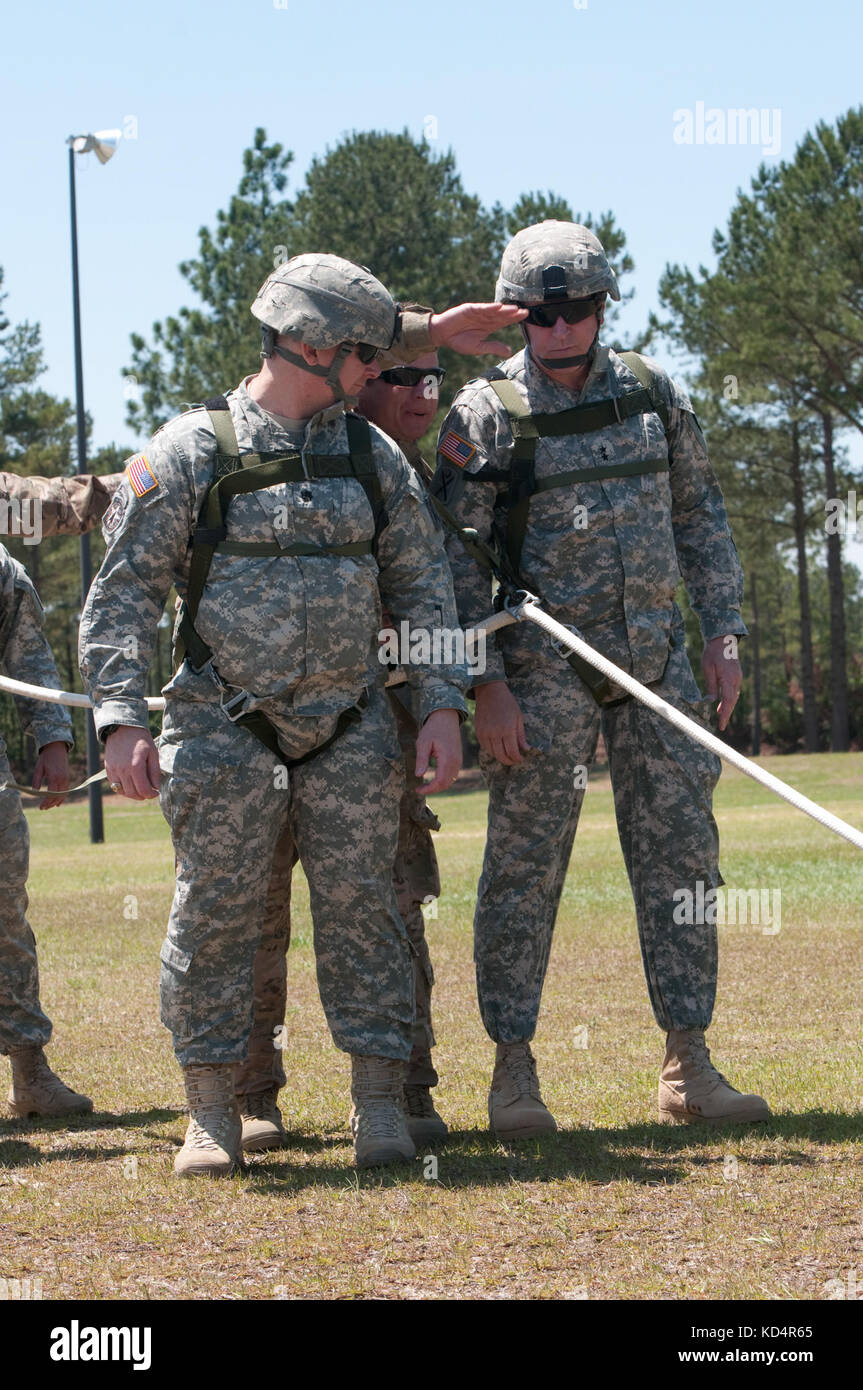 A U.S. Army Soldier assigned to 7th Special Forces Group (Airborne ...