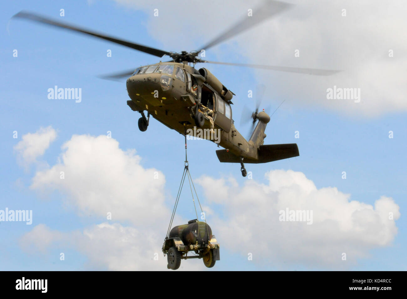 351st aviation support battalion hi-res stock photography and images ...