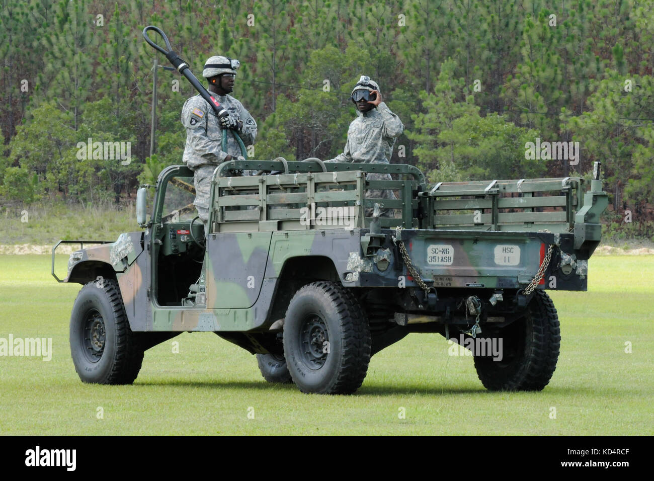 U.S. Army Sgt. Eddie Couthen and Private 1st Class Senquan Alls, with ...