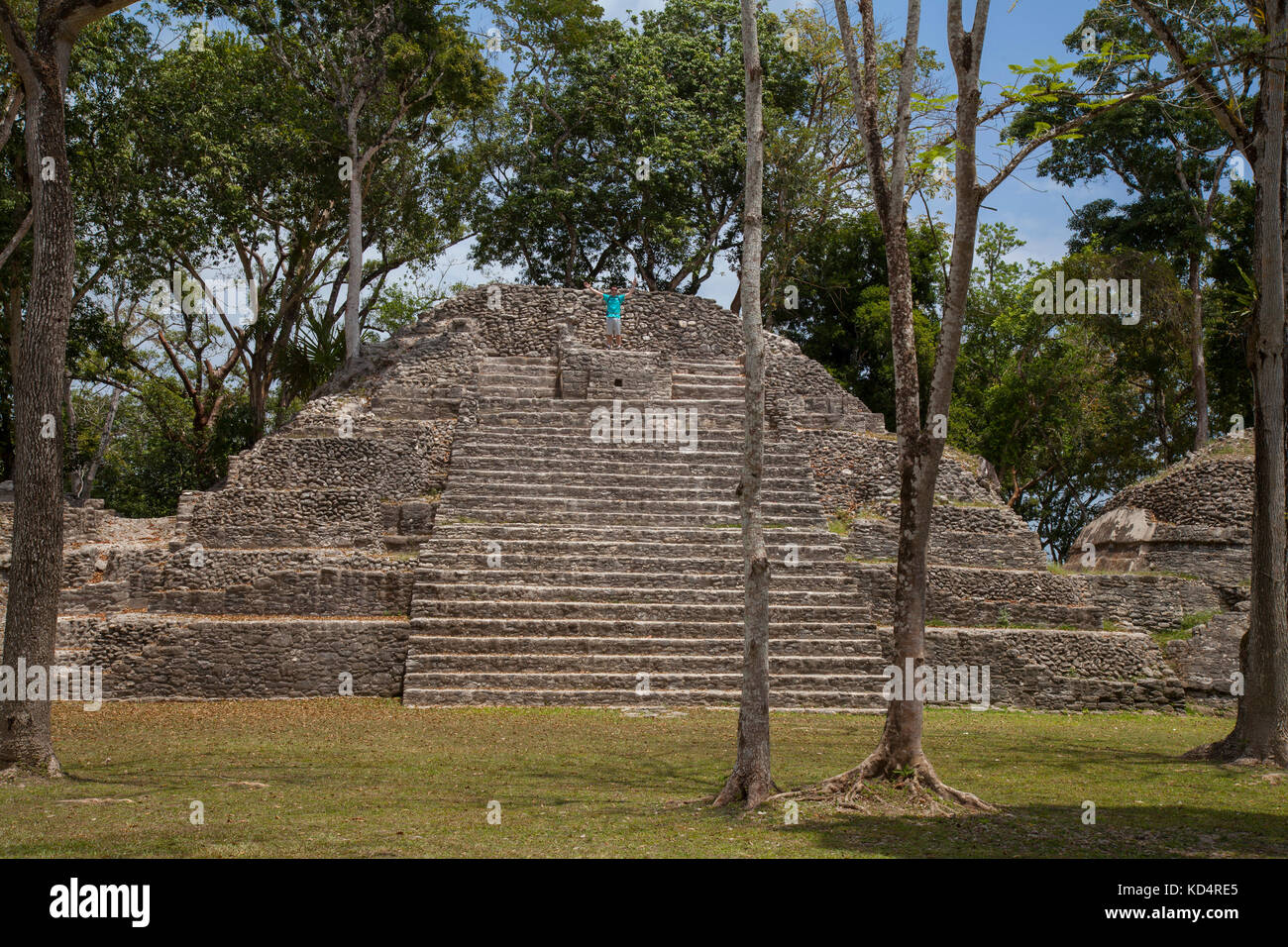 Cahal pech maya ruins belize hi-res stock photography and images - Alamy