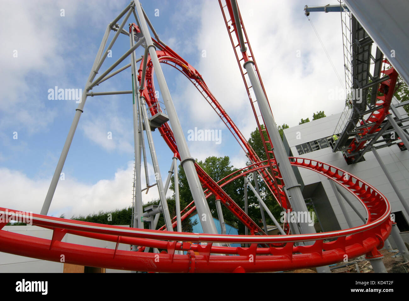 The G Force roller coaster under construction at Drayton Manor Park ...