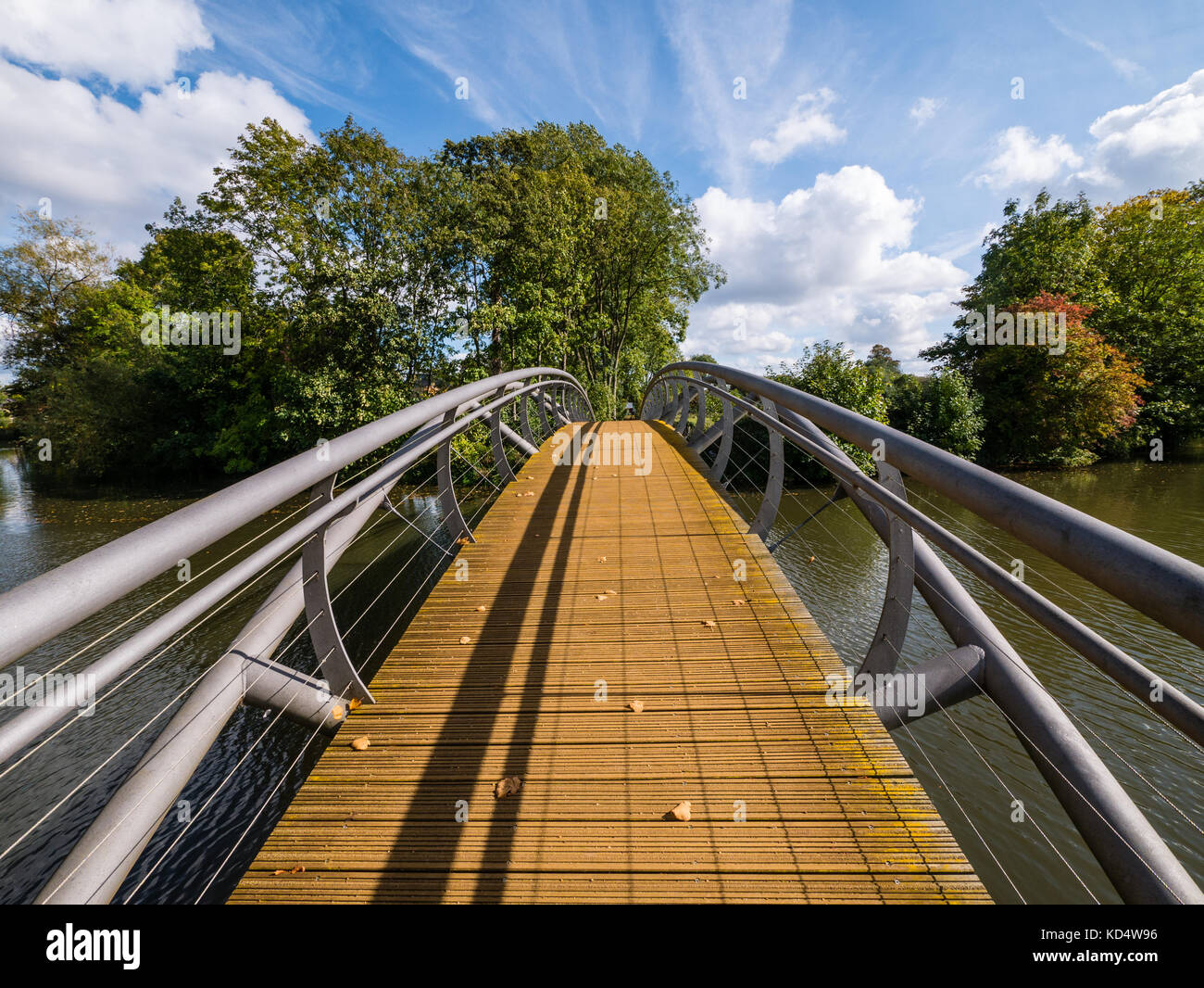 Footbridge Across River Cherwell, Christ Church Meadow Walk, Christ ...