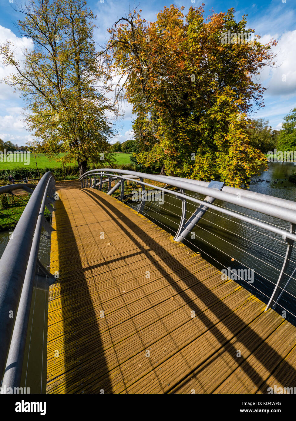 Footbridge Across River Cherwell, Christ Church Meadow Walk, Christ ...