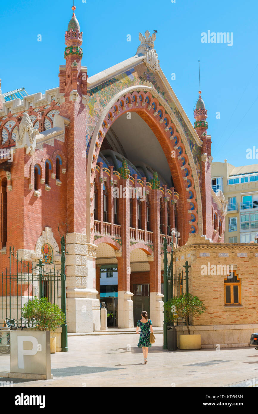 Mercado colón valencia hi-res stock photography and images - Alamy