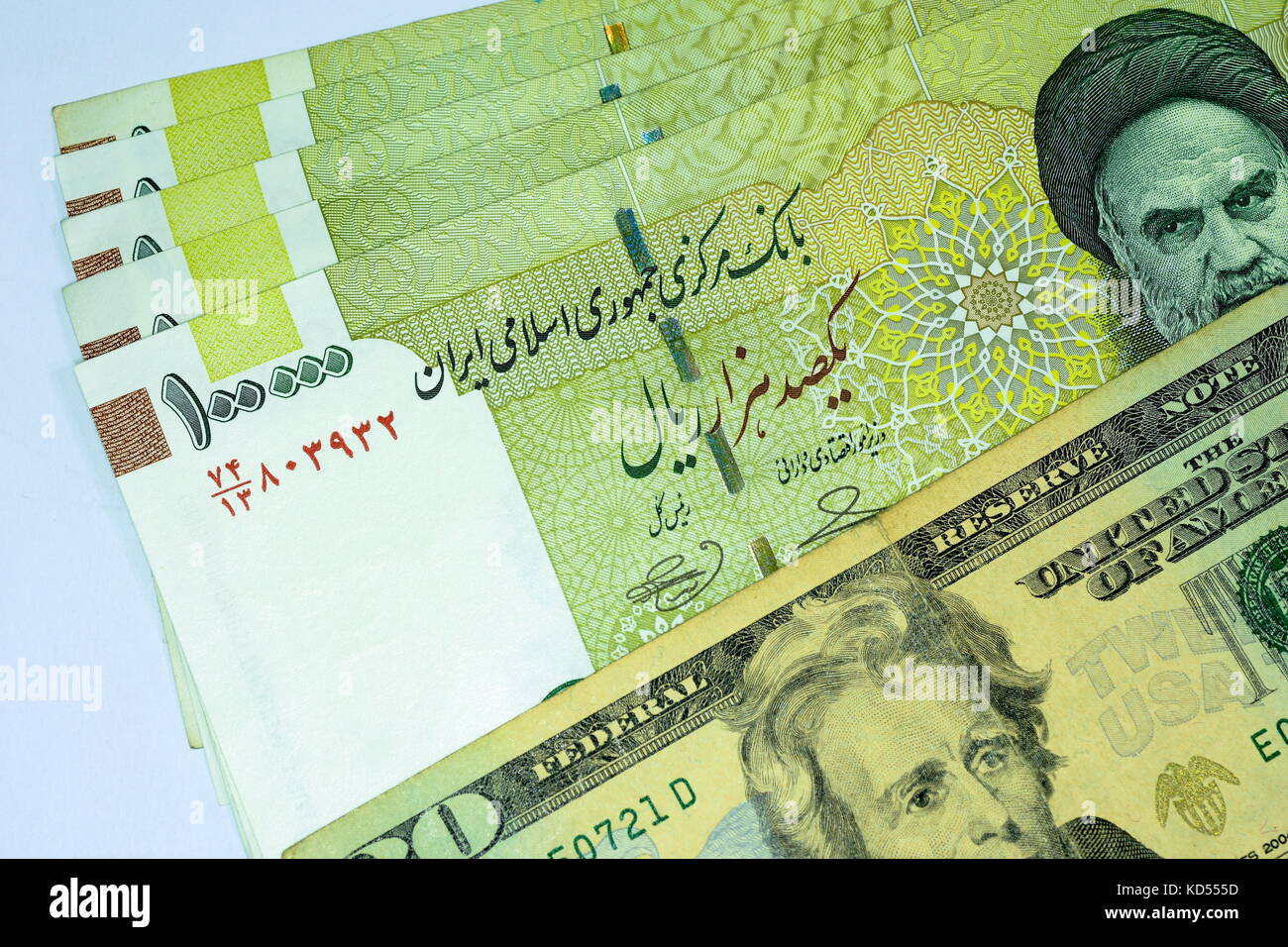 Close up Banknote and Currency Bills and Coins Stock Photo - Alamy