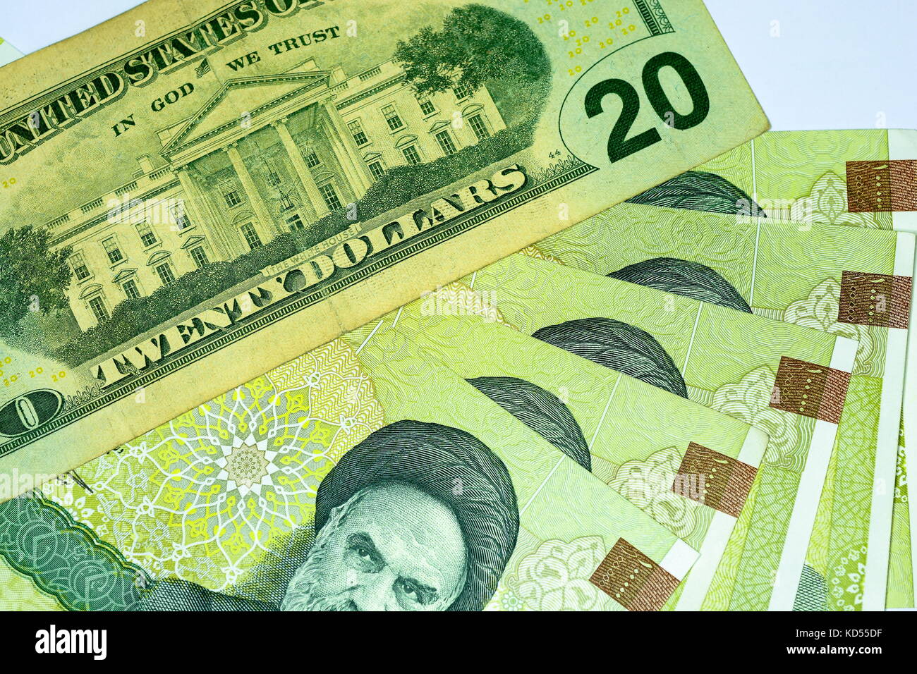 Close up Banknote and Currency Bills and Coins Stock Photo - Alamy