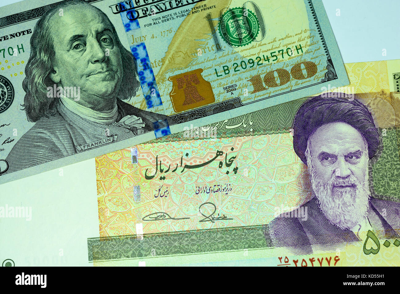 Close up Banknote and Currency Bills and Coins Stock Photo - Alamy