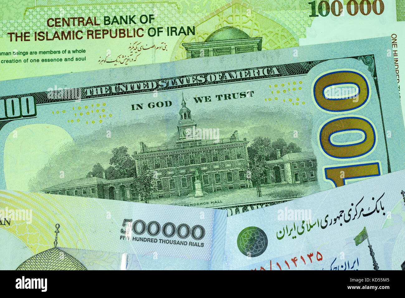 Close up Banknote and Currency Bills and Coins Stock Photo - Alamy