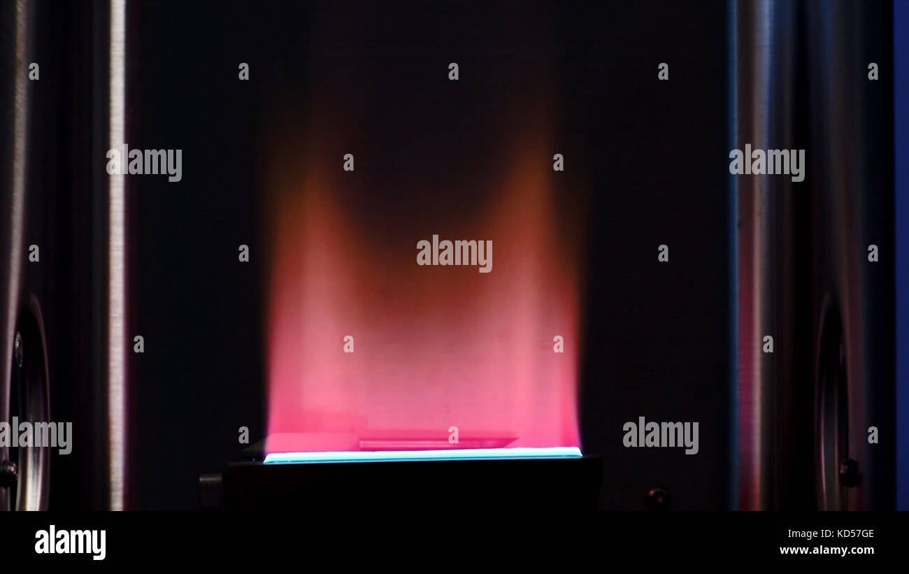 Flame test bunsen burner hi-res stock photography and images - Alamy