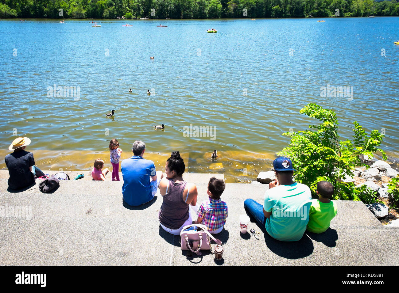 WASHINGTON DC - MAY 24, 2015: People at the Georgetown Waterfront Park ...