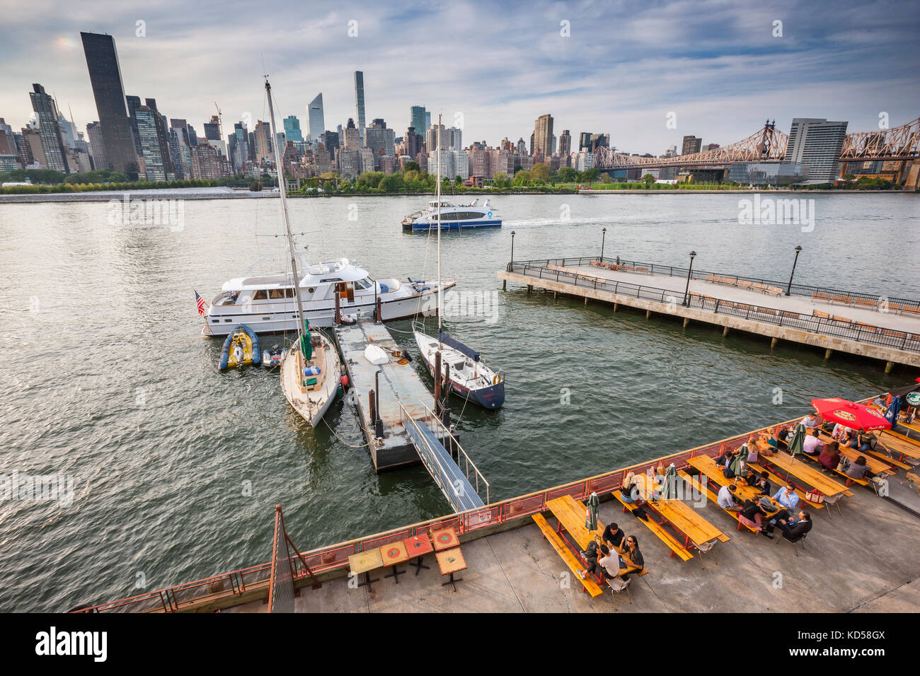 Scenic long island city hi-res stock photography and images - Alamy