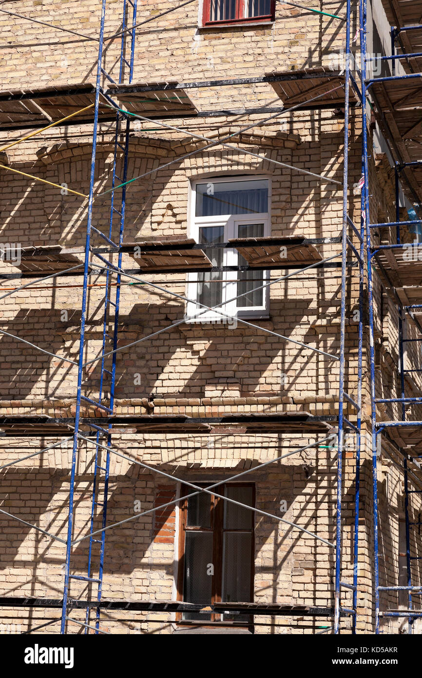 Scaffold in the building Stock Photo - Alamy