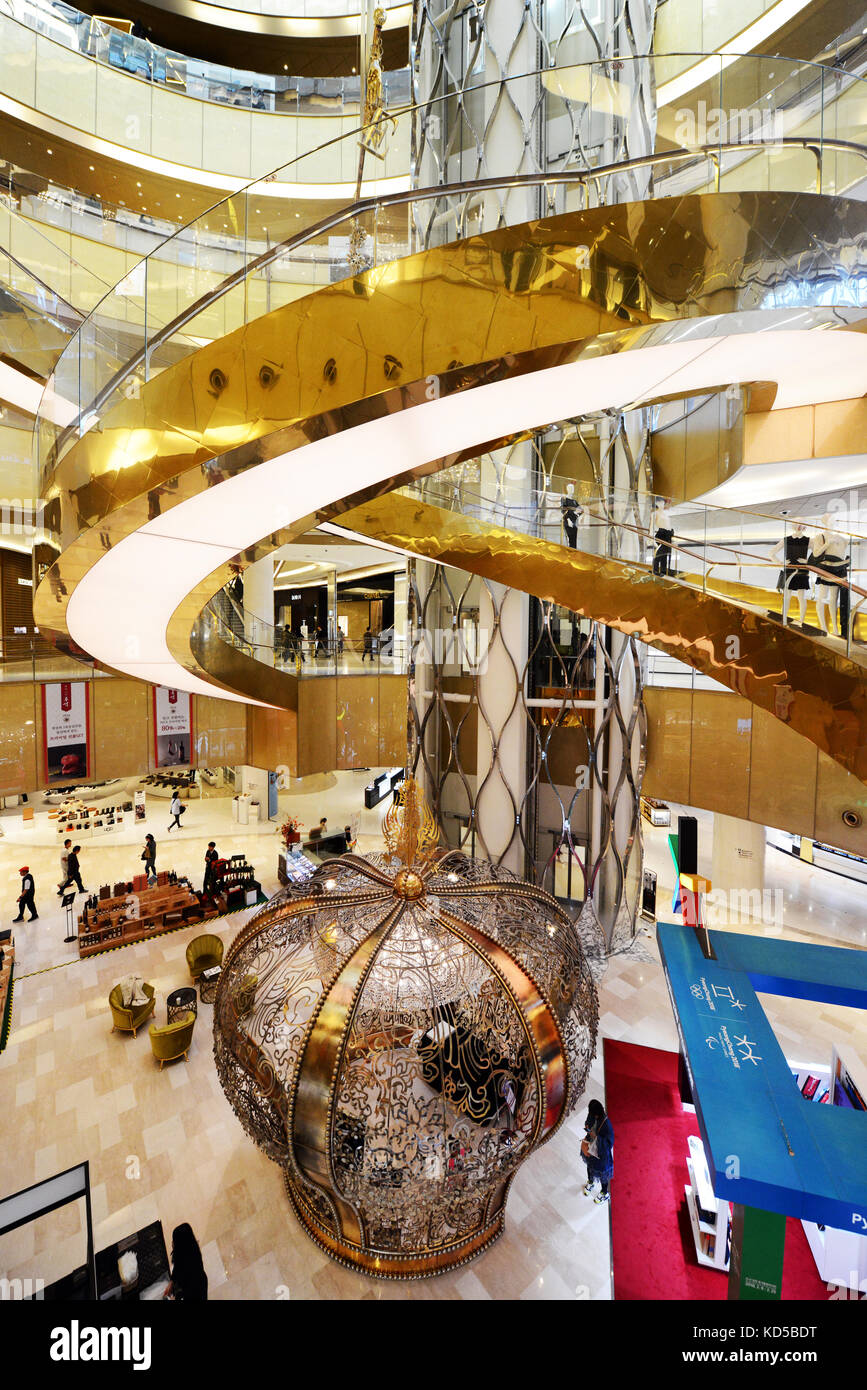 Lotte world mall in hi-res stock photography and images - Alamy