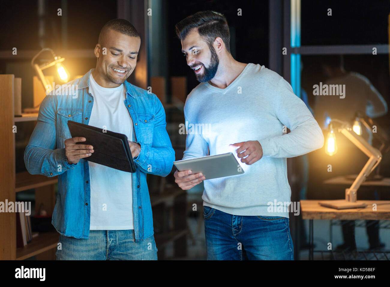 Professional programmer hi-res stock photography and images - Alamy