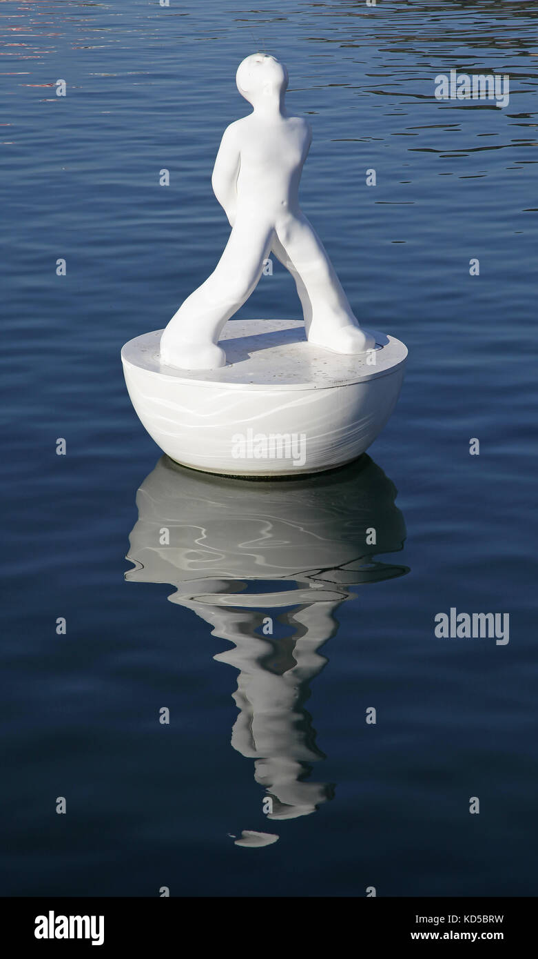 Floating sculpture hi-res stock photography and images - Alamy