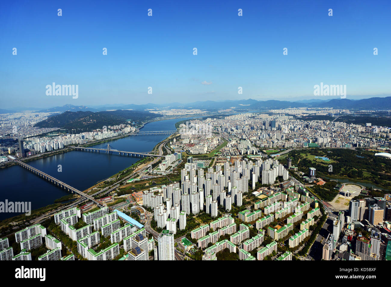 Beautiful views of Seoul from the top of the Lotte world tower Stock ...