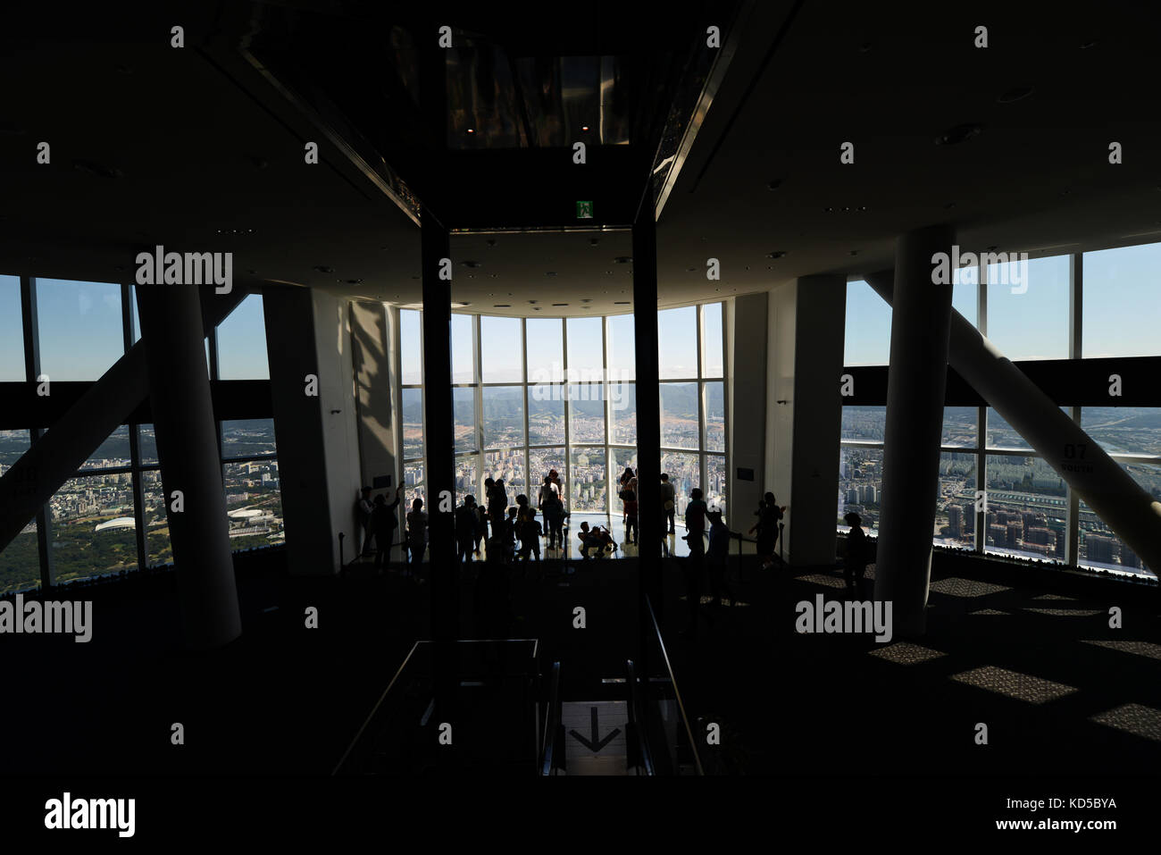 Lotte tower interior hi-res stock photography and images - Alamy
