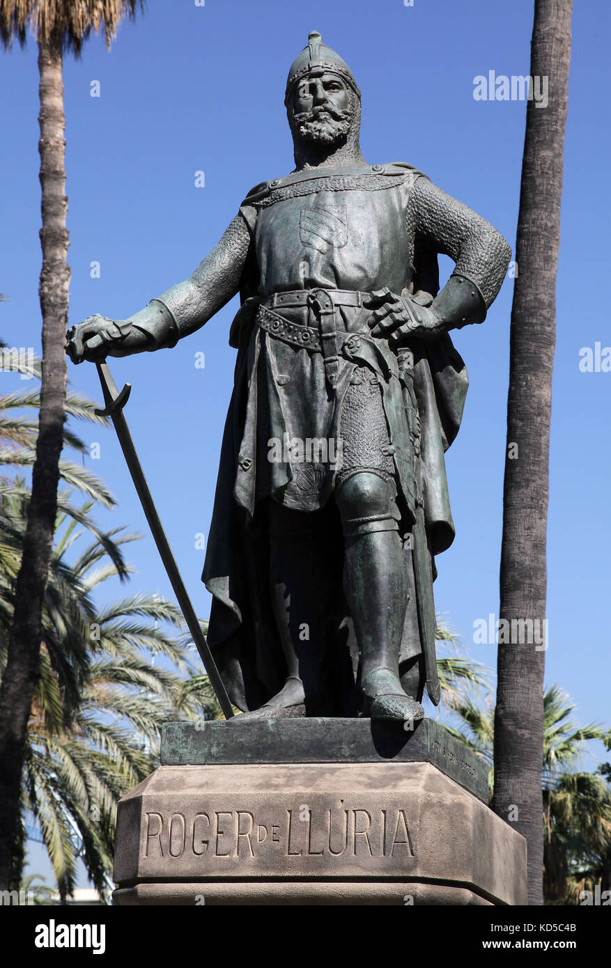 Monument to Roger de Lluria in Barcelona Catalunya Spain Stock Photo ...