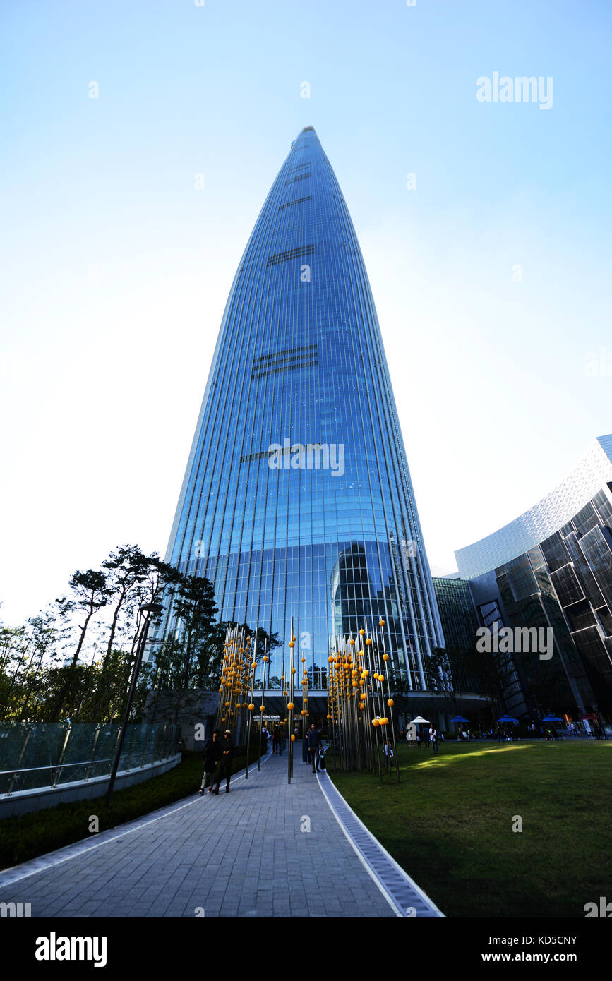 THe Lotte World Tower in Seoul, South Korea Stock Photo - Alamy
