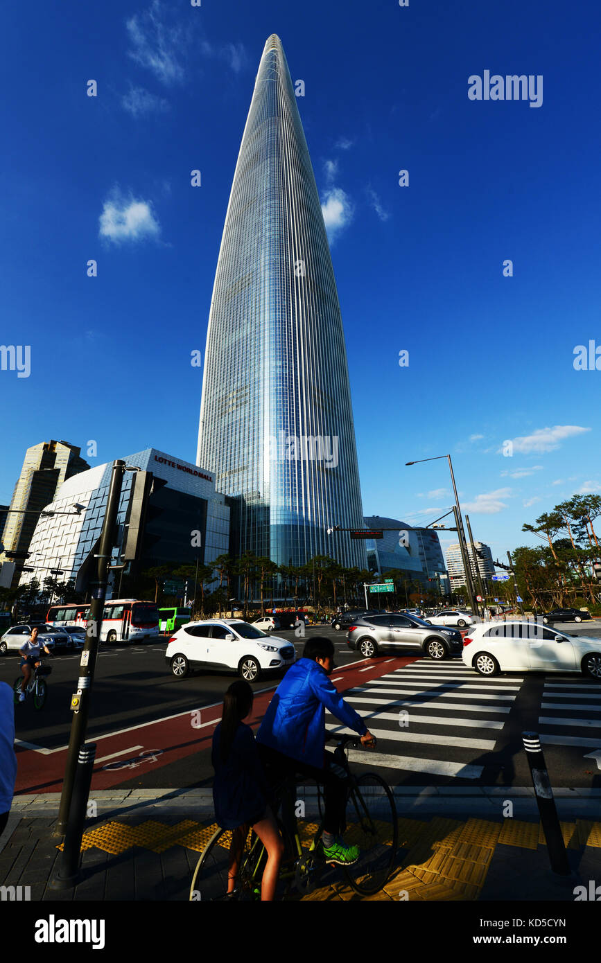 THe Lotte World Tower in Seoul, South Korea Stock Photo - Alamy