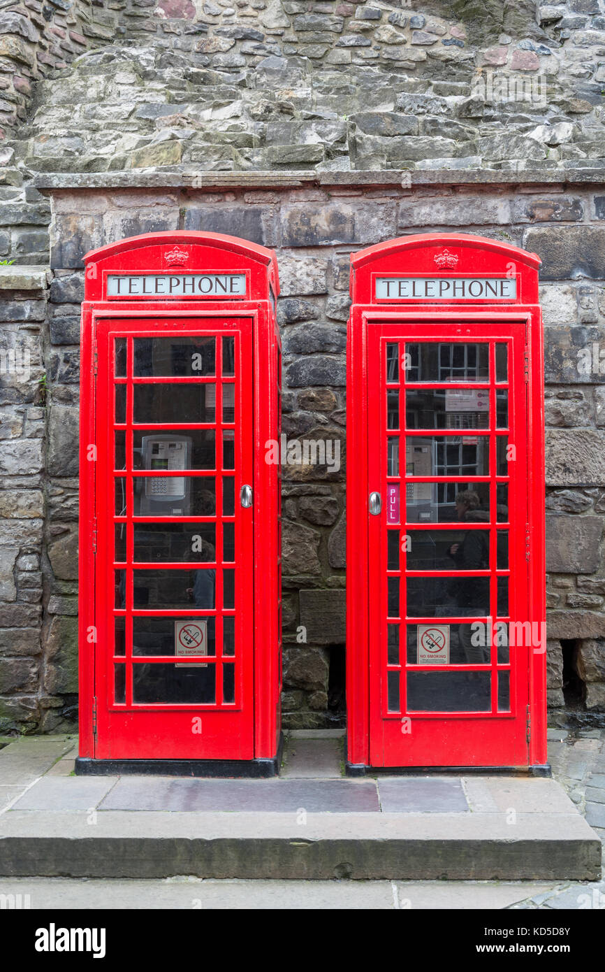 British telephone boxes hi-res stock photography and images - Alamy