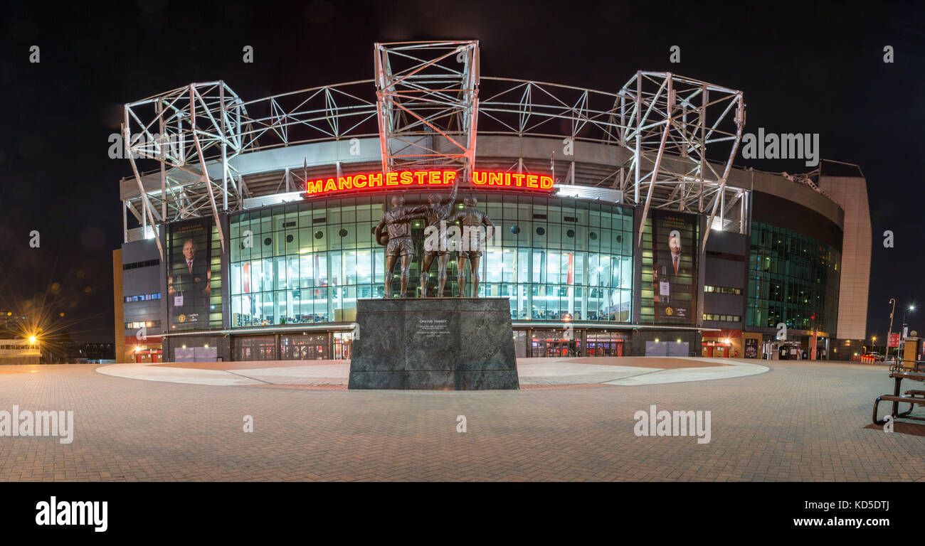 Old trafford stadium night hi-res stock photography and images - Alamy