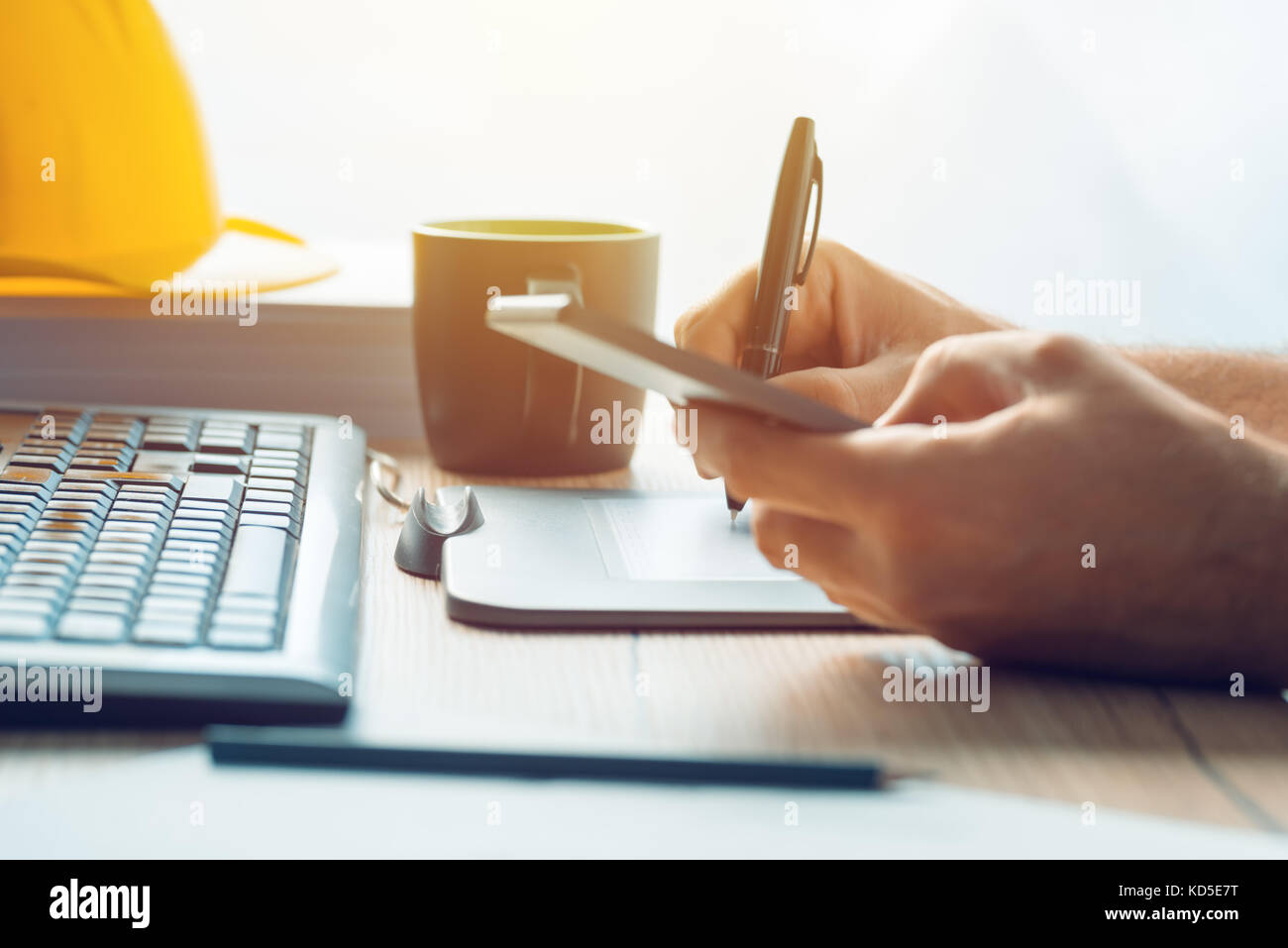 Pen construction hi-res stock photography and images - Alamy