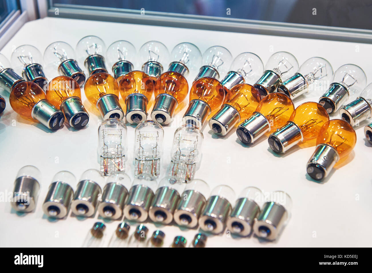 Spotlight store hi-res stock photography and images - Alamy