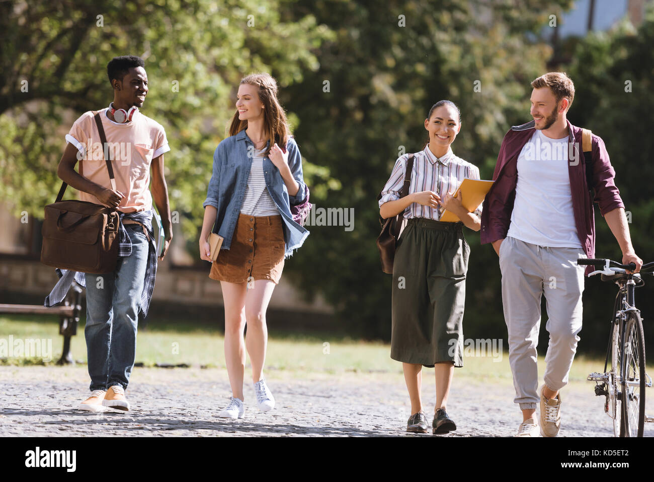 Happy girls outdoors hi-res stock photography and images - Alamy