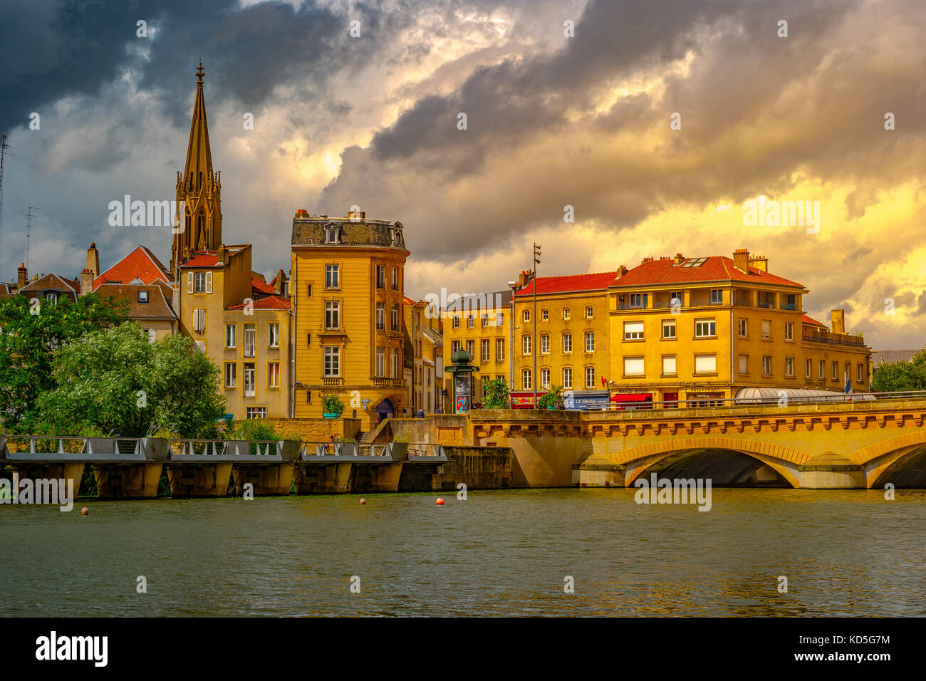 Serenem skyline hi-res stock photography and images - Alamy