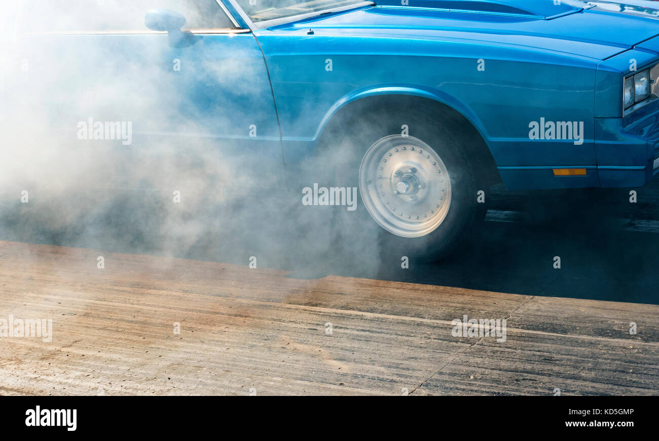Drag Racing Muscle Cars Stock Photo - Alamy