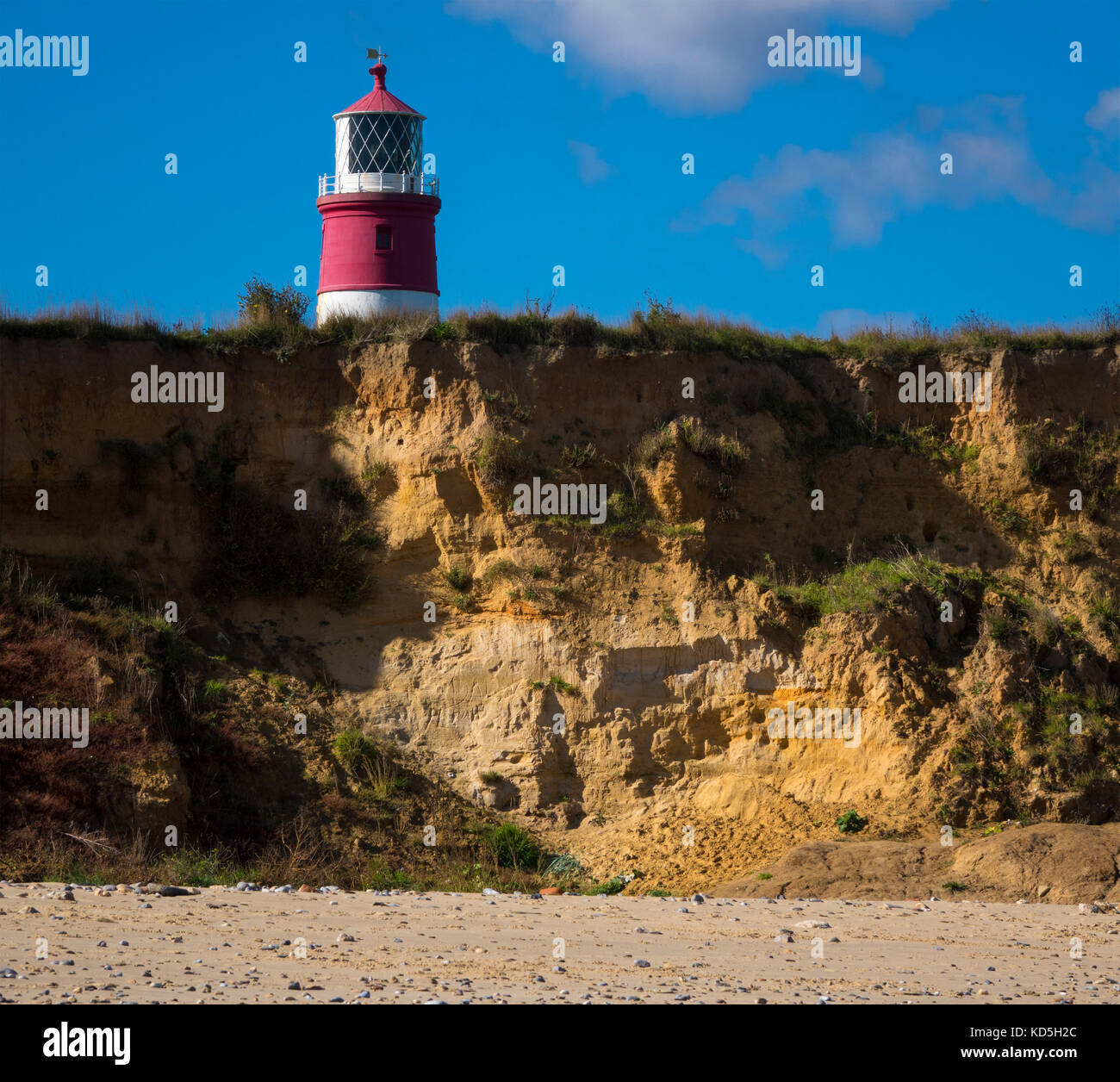 Happisburgh beach lighthouse hi-res stock photography and images - Alamy