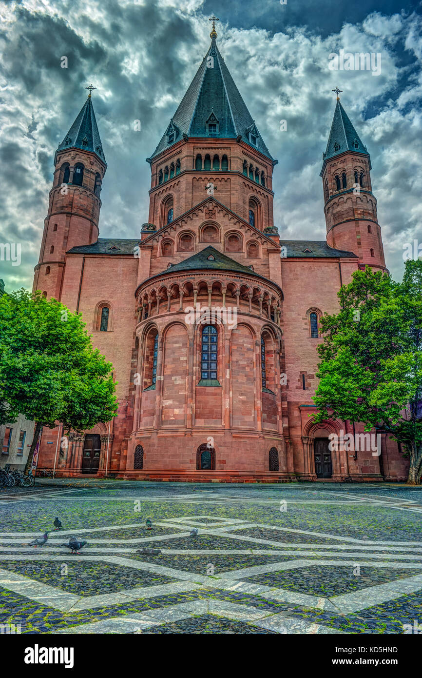 Mainzer dom st martin hi-res stock photography and images - Alamy