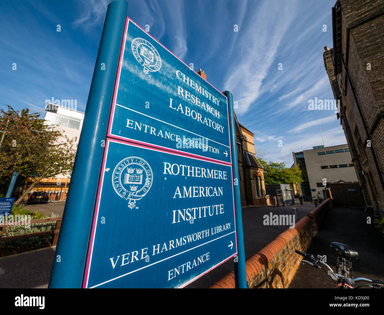 Oxford laboratory hi-res stock photography and images - Alamy