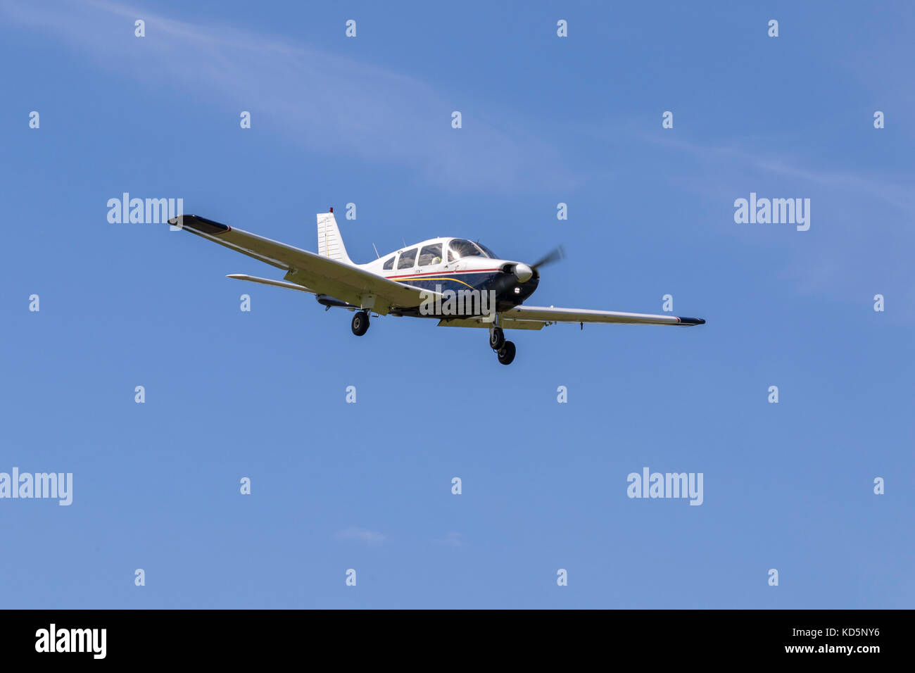 Piper PA-28-161 Cherokee Arrow II G-CALB Stock Photo - Alamy