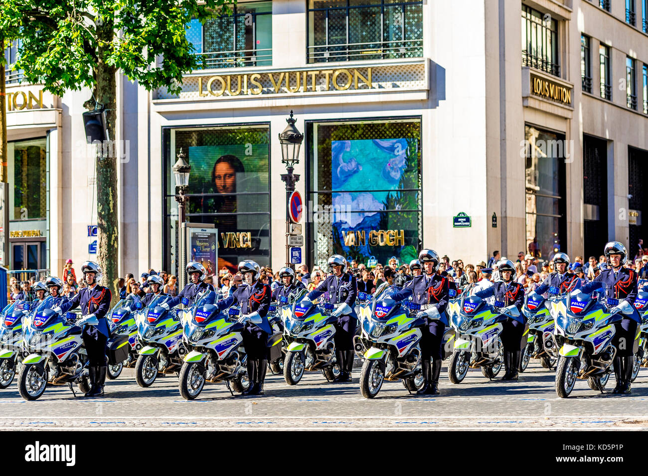 French national day bastille day military parade hi-res stock ...