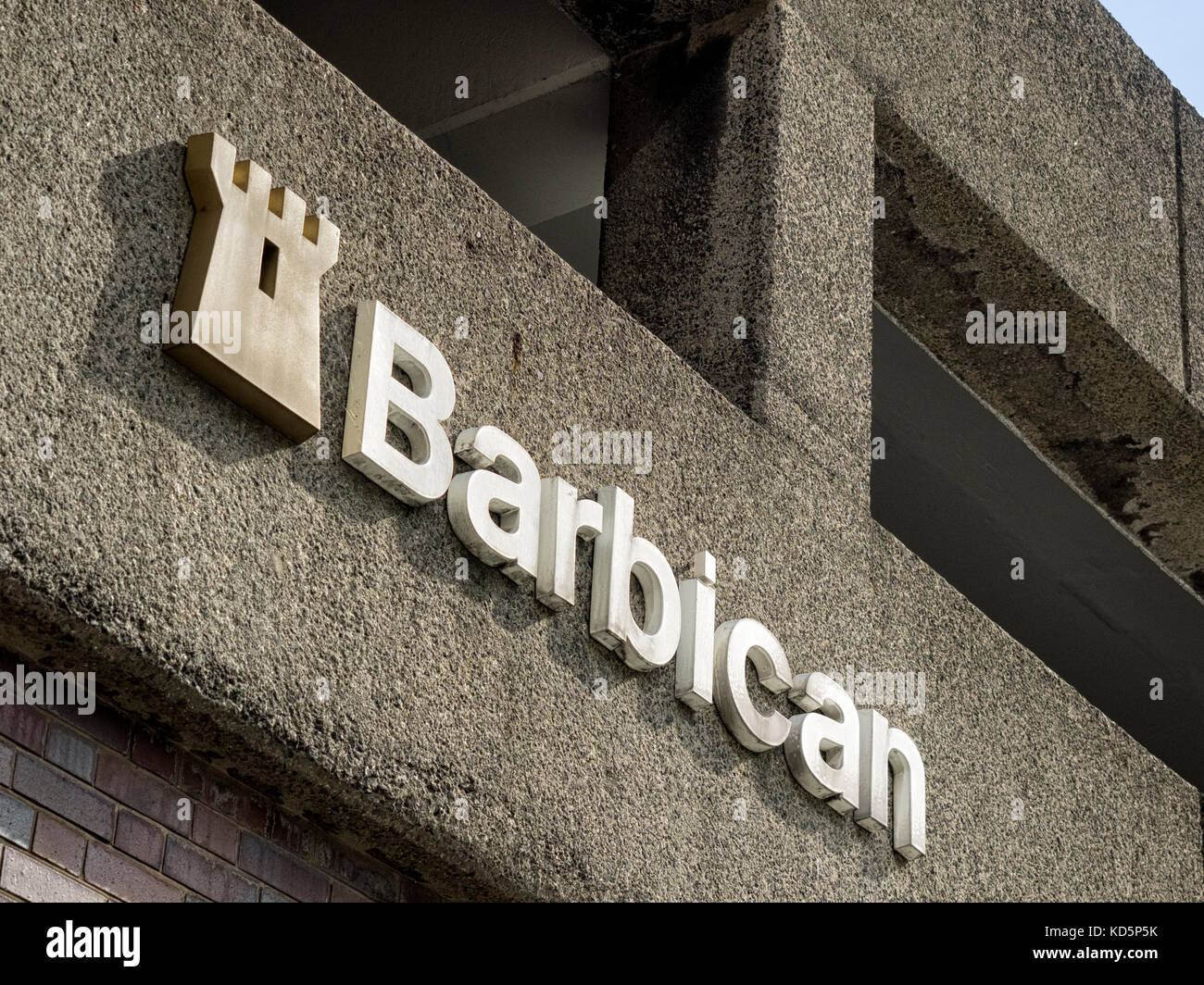 Barbican brutal architecture hi-res stock photography and images - Alamy