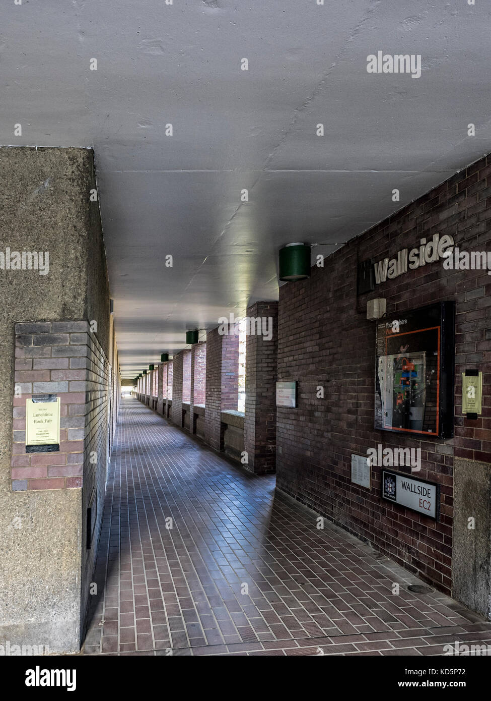Barbican centre and estate hi-res stock photography and images - Alamy