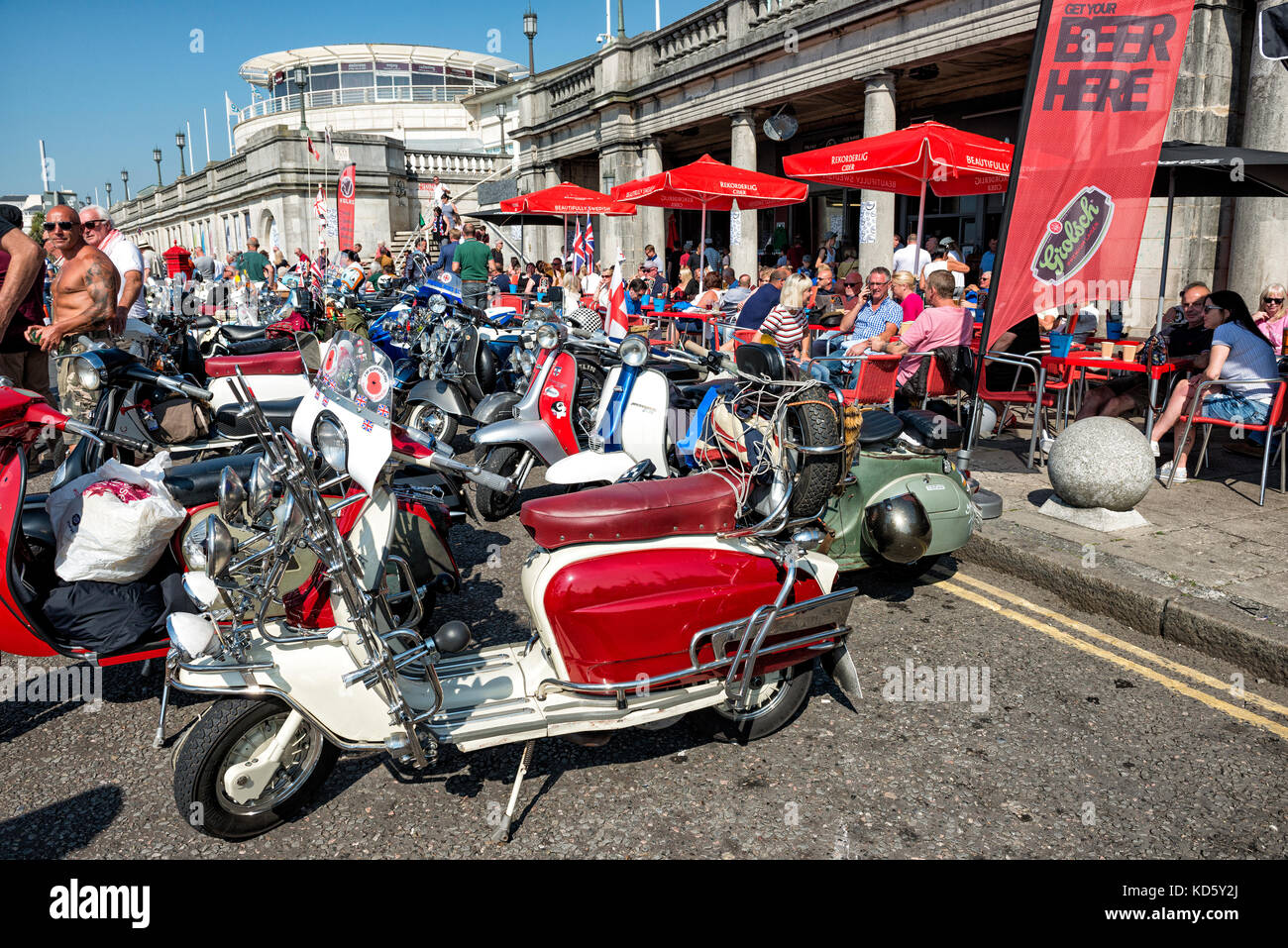Mods brighton hi-res stock photography and images - Alamy