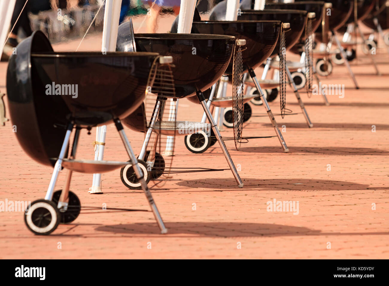 Picture of the kettle barbecue grilles Stock Photo - Alamy
