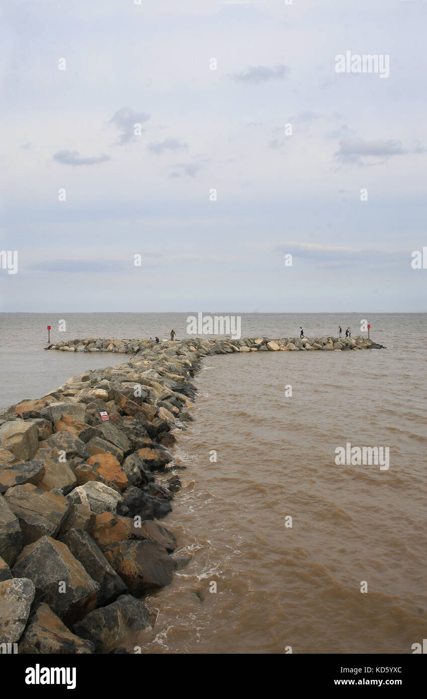 Fishtail groyne, Cleethorpes, Lincolnshire, England Stock Photo - Alamy