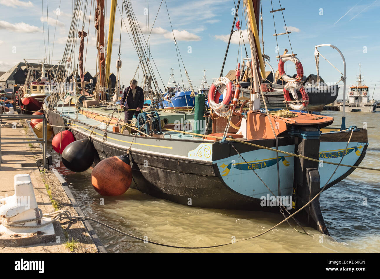 High tide boat hi-res stock photography and images - Alamy