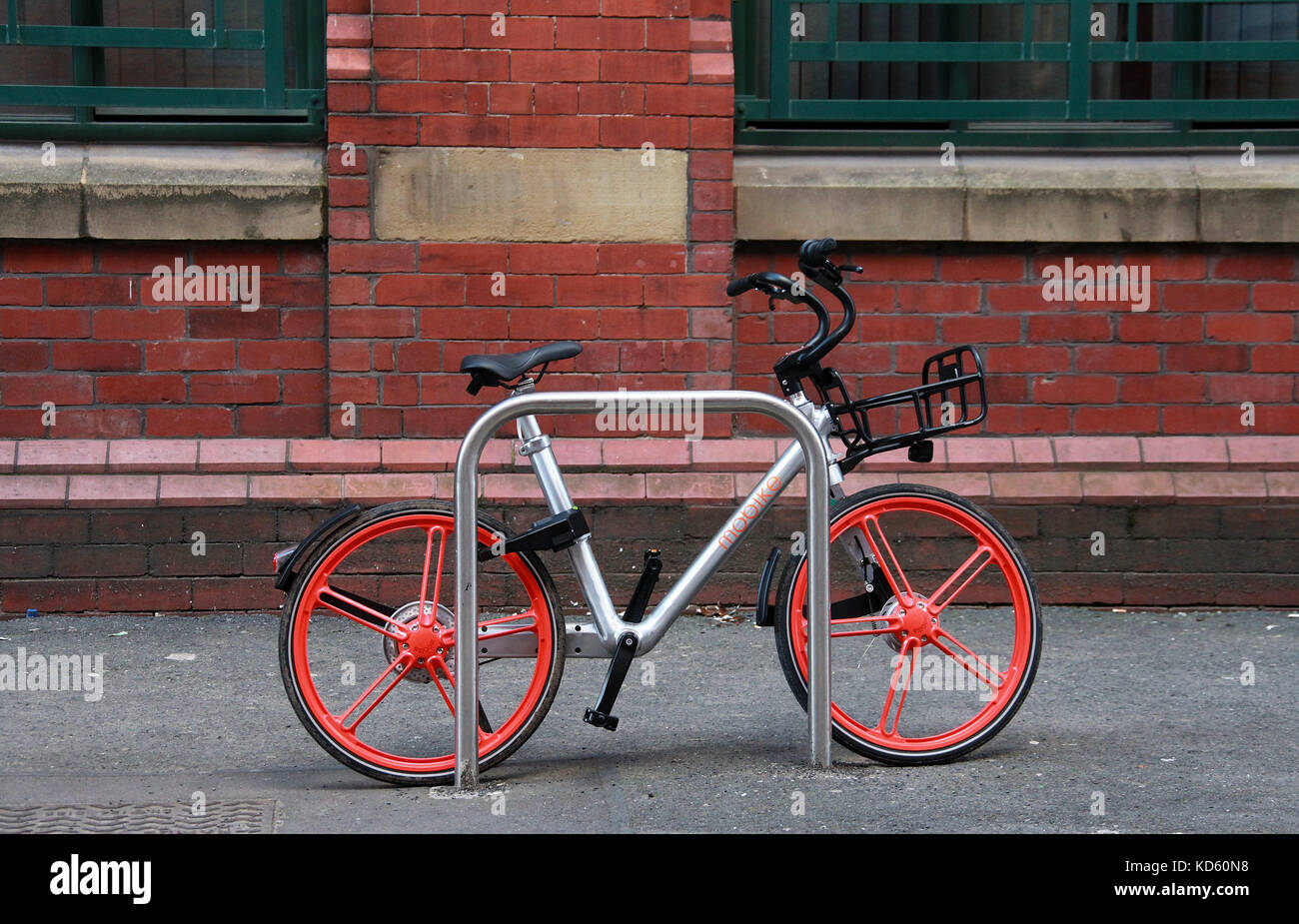 Smart city bike hi-res stock photography and images - Alamy