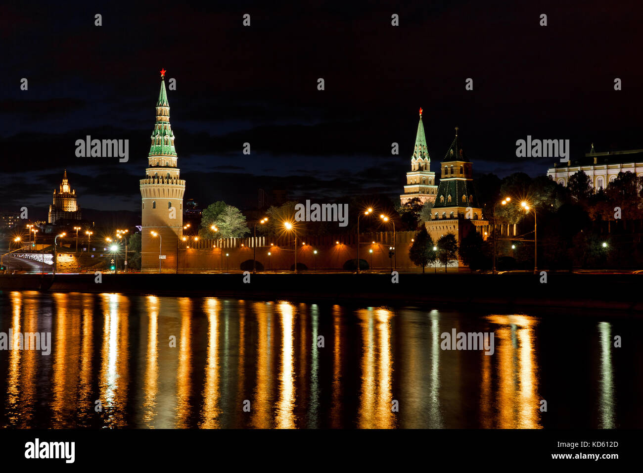 Night illuminated moscow traffic road hi-res stock photography and ...