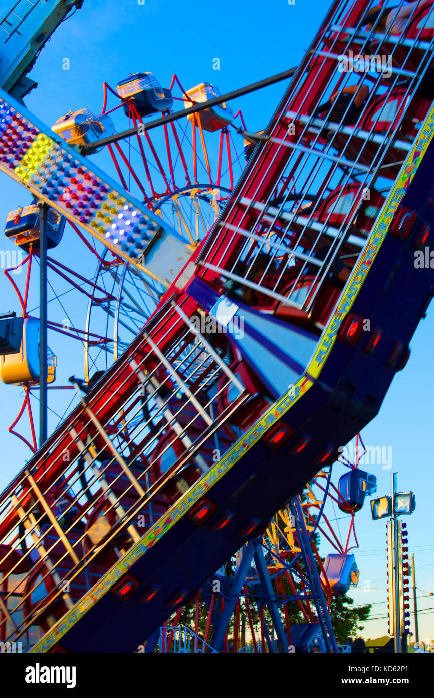 Carnival rides night midway hi-res stock photography and images - Alamy