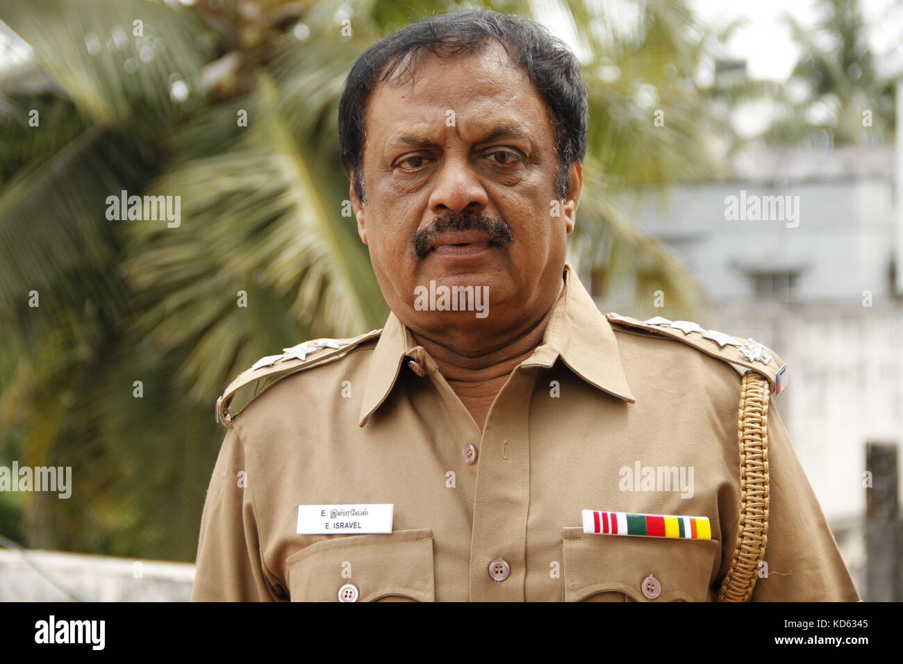 Portrait of a police officer Stock Photo - Alamy