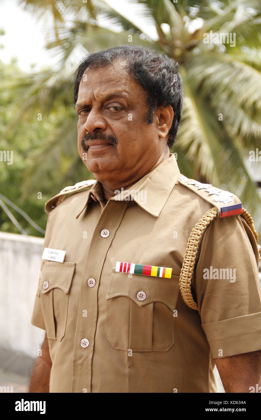 Portrait of a police officer Stock Photo - Alamy