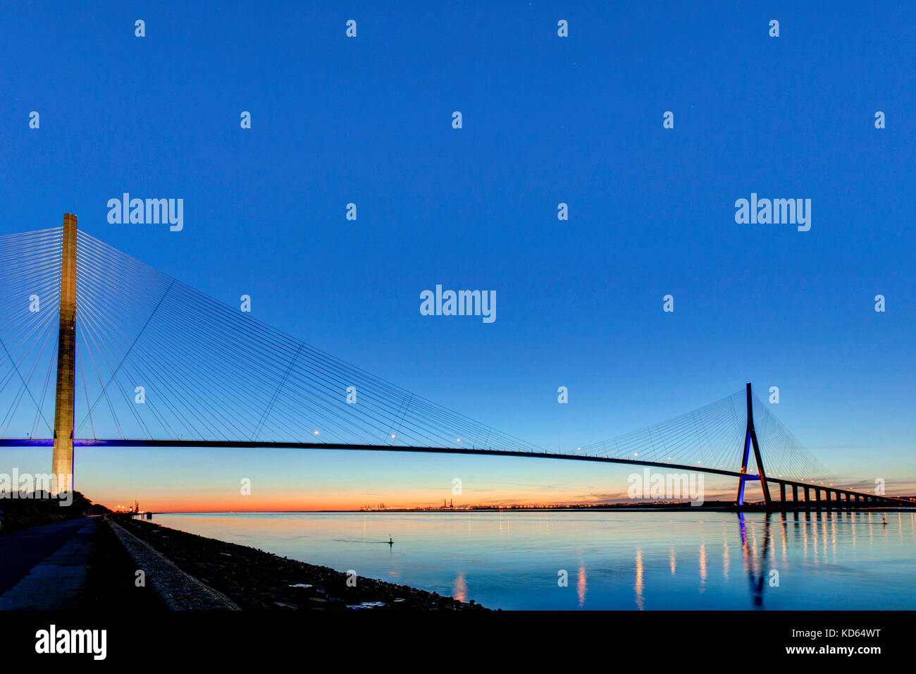 The Normandy Bridge ("pont de Normandie"), cable-stayed road bridge ...