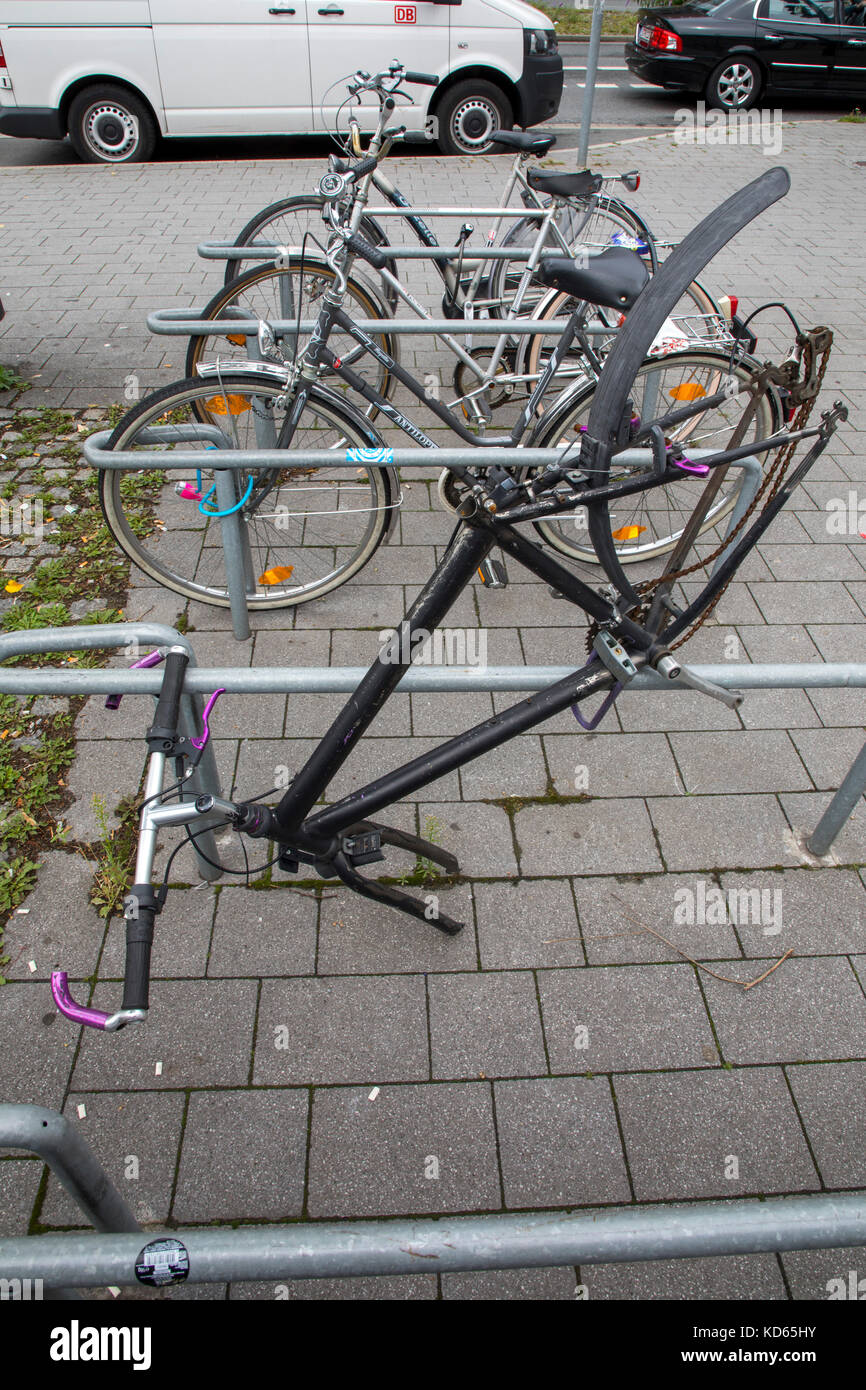 Locked stands hi-res stock photography and images - Alamy
